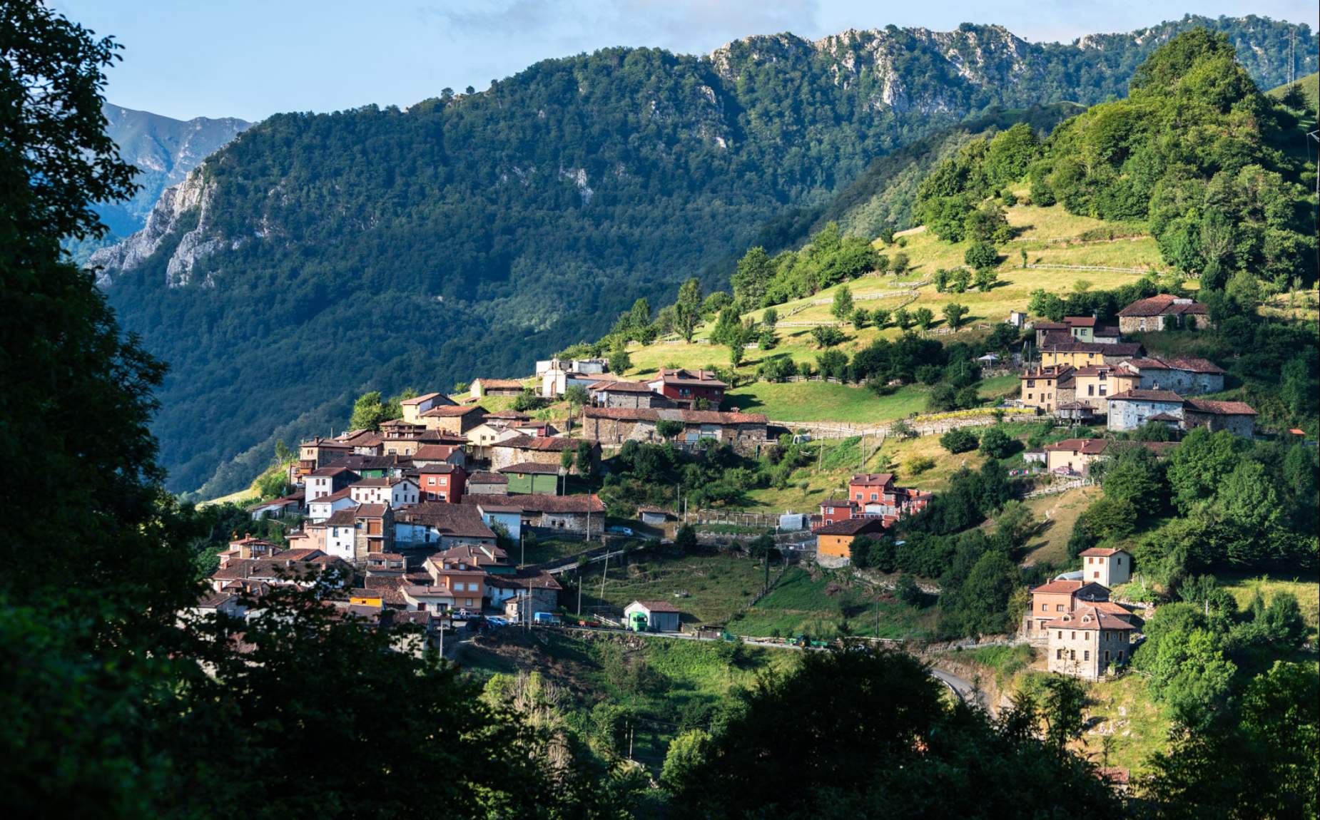 Nuestros pueblos y sus gentes